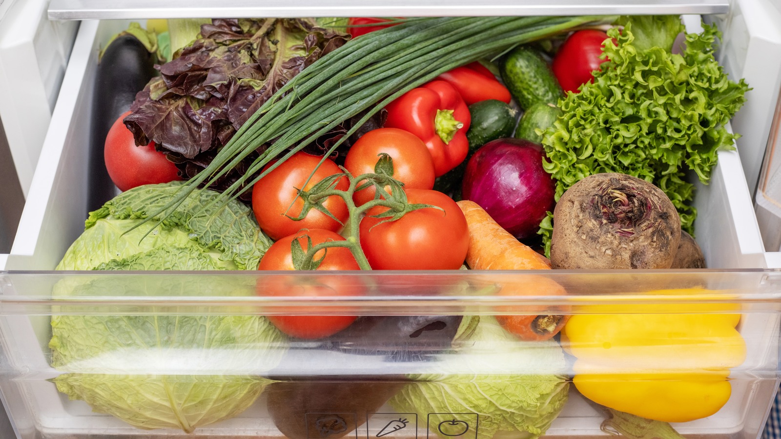 The Best Way To Store Produce In Your Crisper Drawers