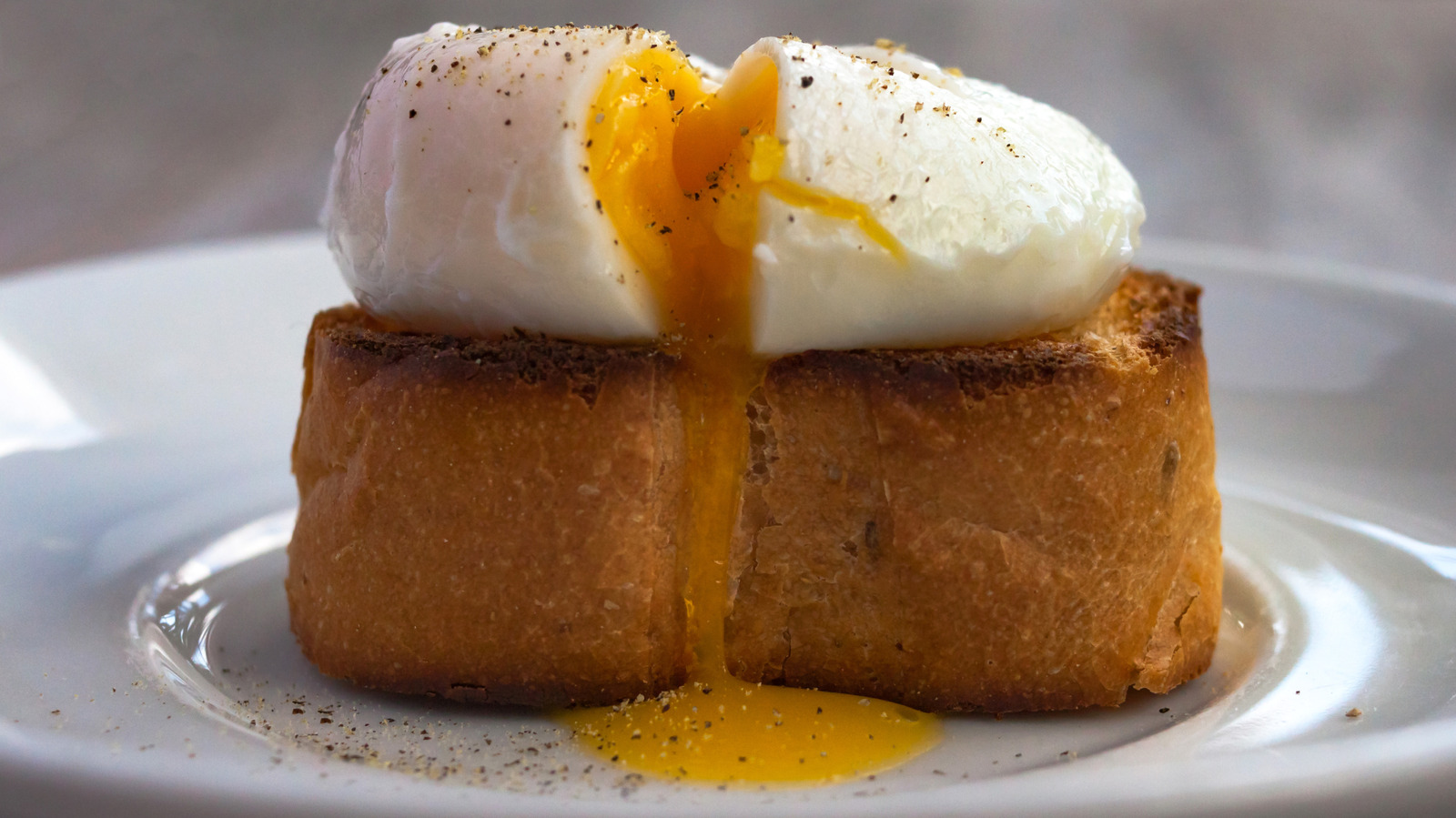 For Perfectly Soft Poached Eggs, Reach For Your Sous Vide