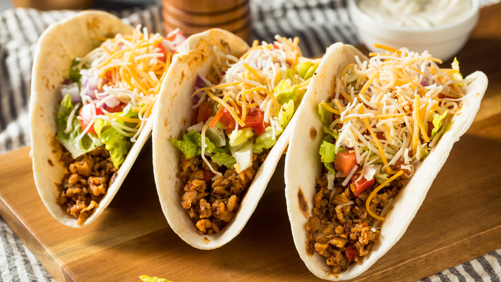 French Vs Mexican Tacos: Here's The Tasty Difference