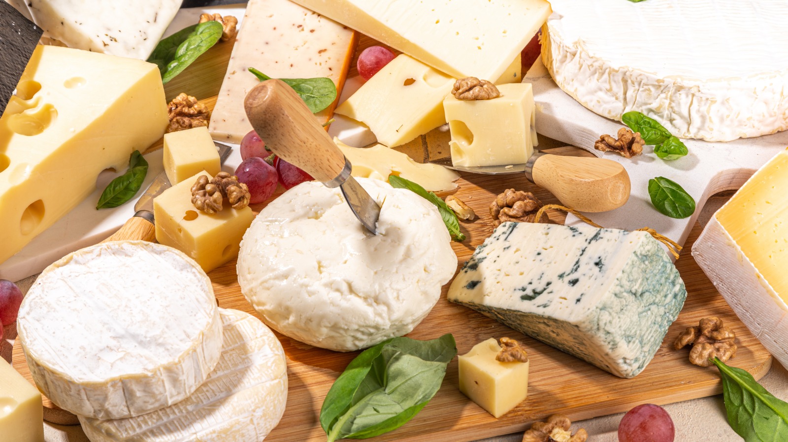 How Early Should You Remove Cheese From The Fridge Before Serving?