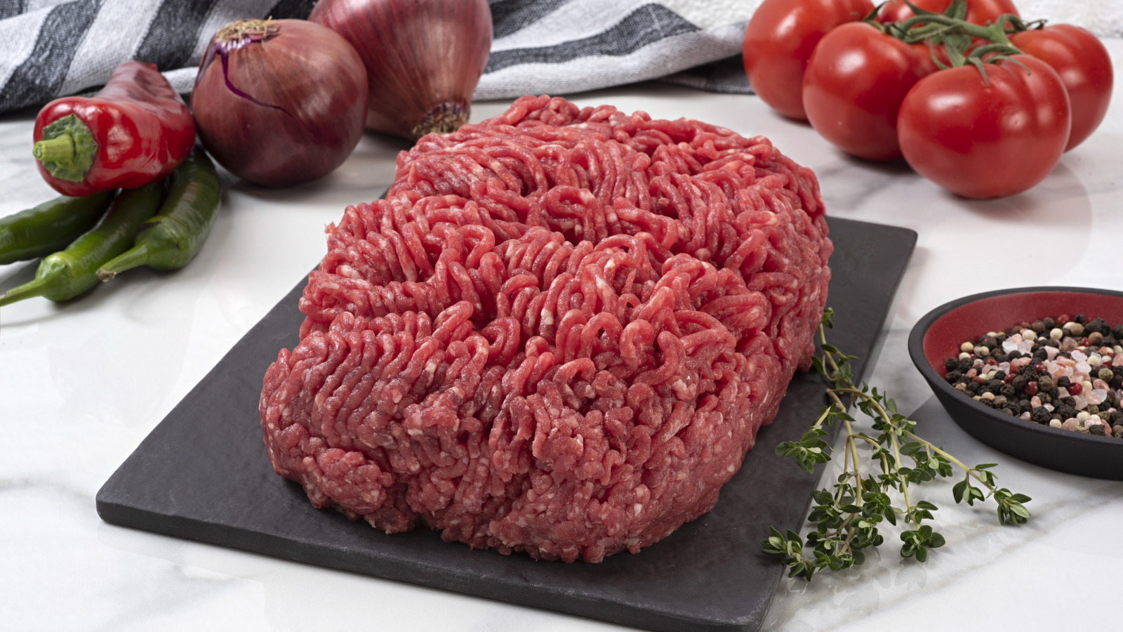 How Long Does Raw And Cooked Ground Beef Last In The Fridge?