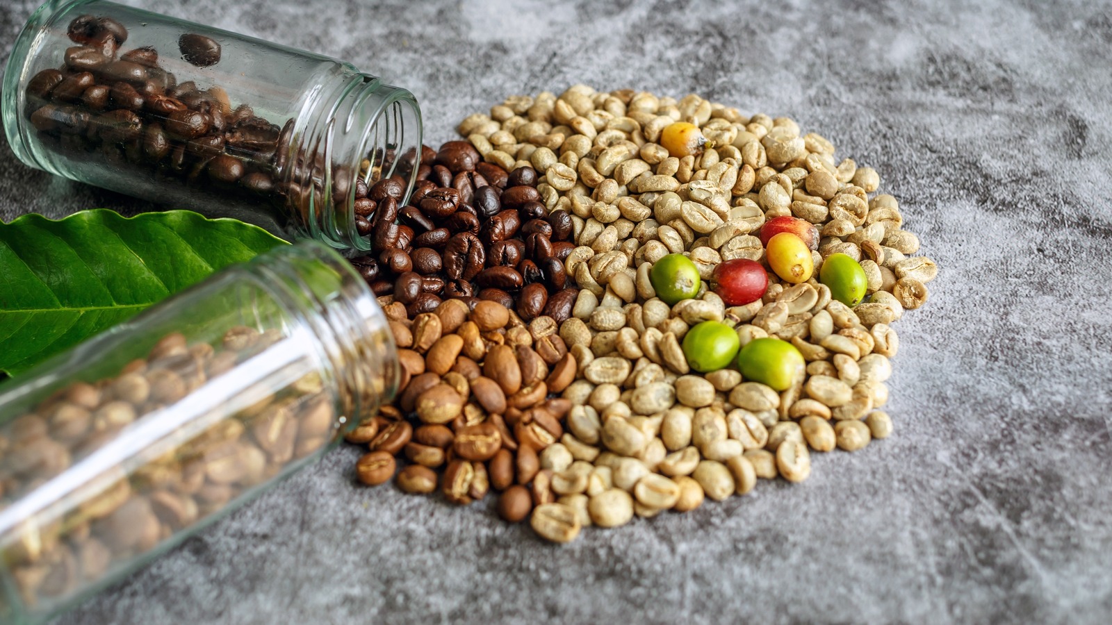 Raw bean coffee store
