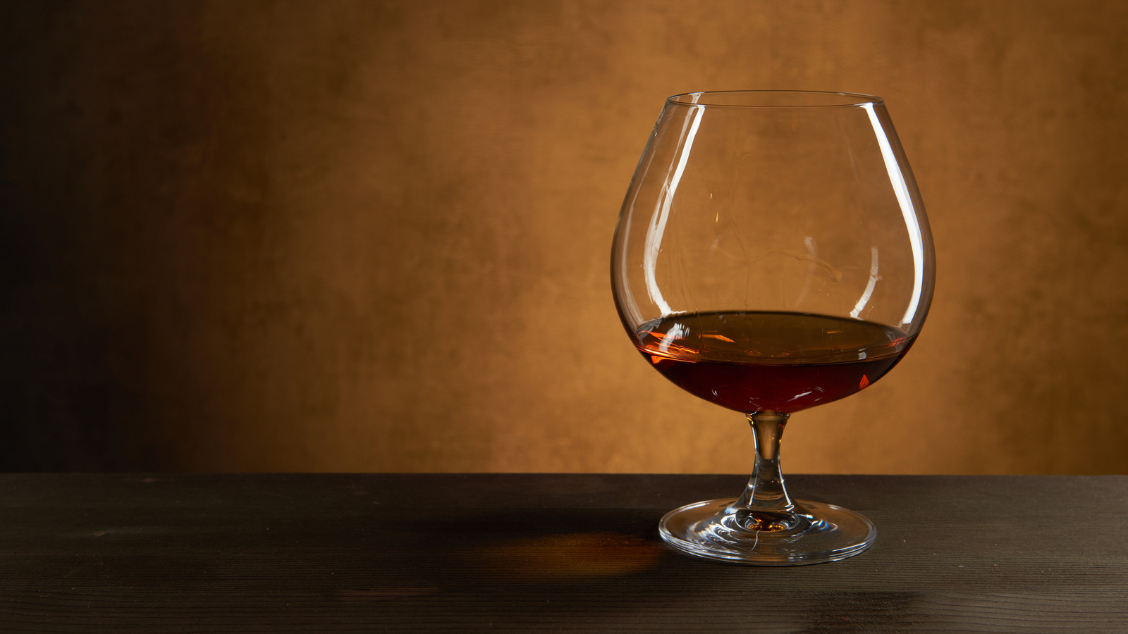 How To Properly Drink Brandy Neat Vs On The Rocks