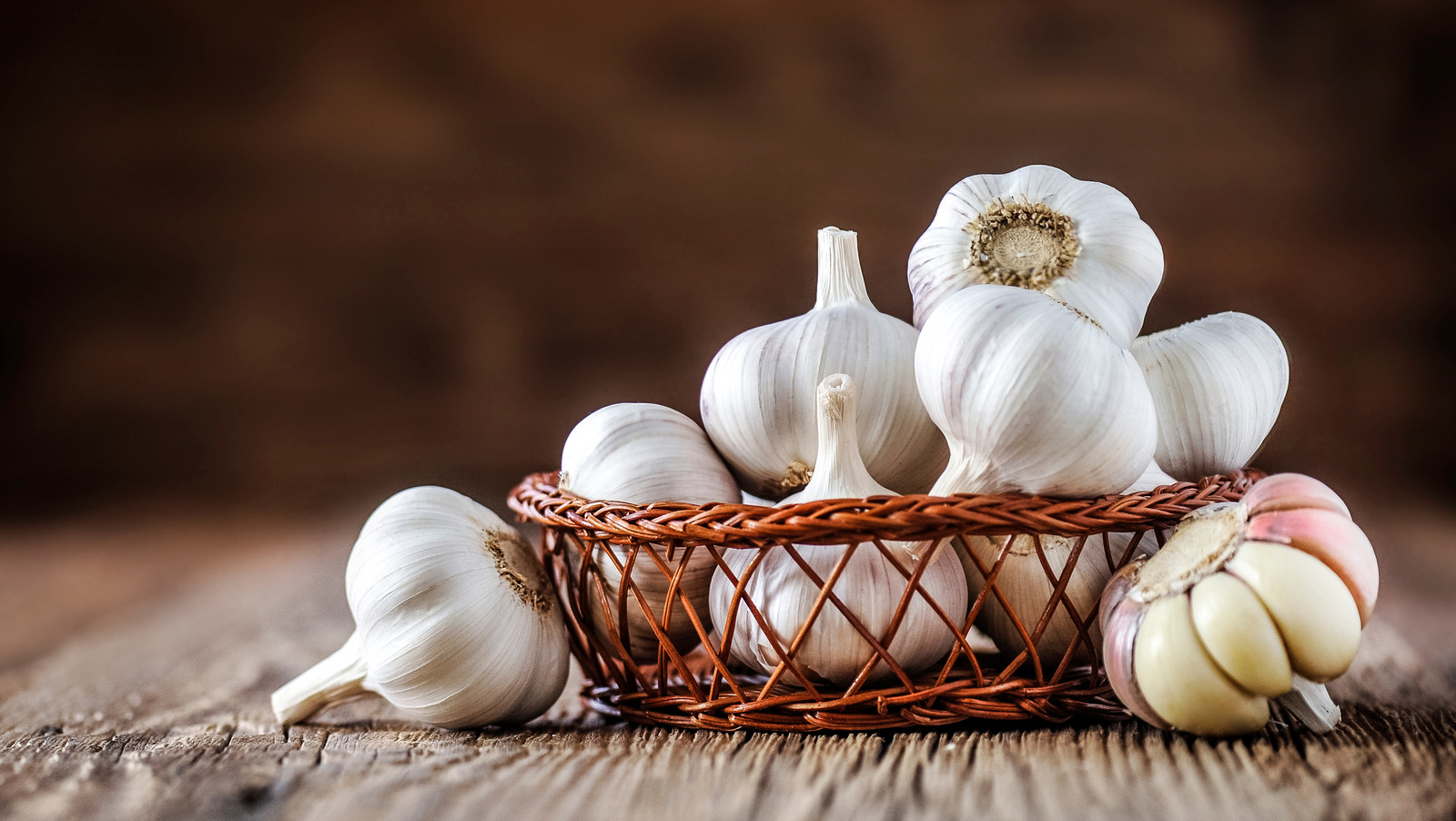 Please - Don't Store Your Garlic Cloves In The Fridge