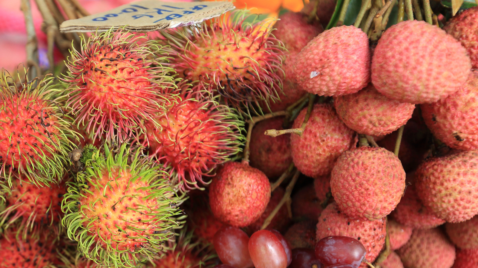 Rambutans Vs Lychees: What Sets Them Apart?