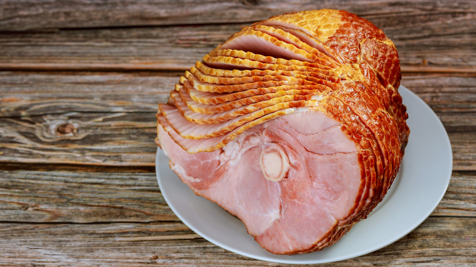 Scoring May Not Be The Best Move When Prepping Holiday Ham