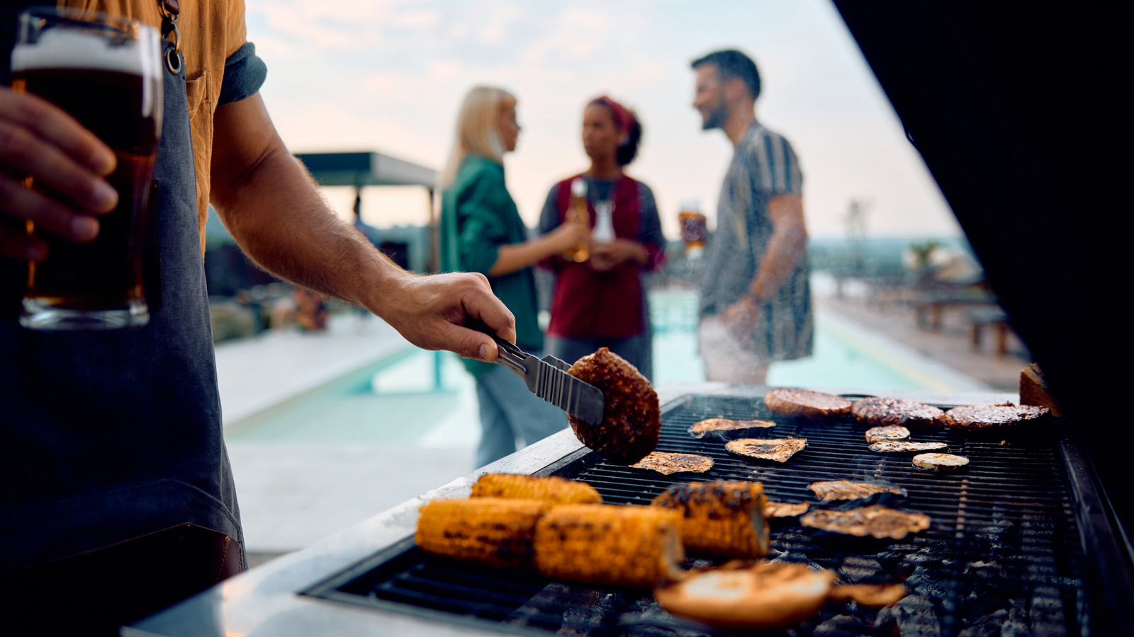 The Big Mistake That's Ruining Your Food On The Grill