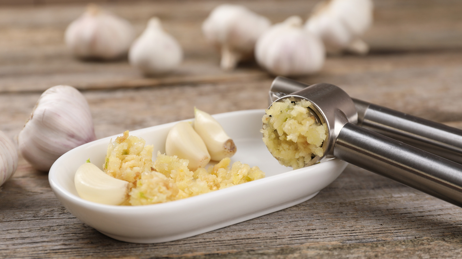 How To Freeze Minced Garlic So That It's Ready Anytime