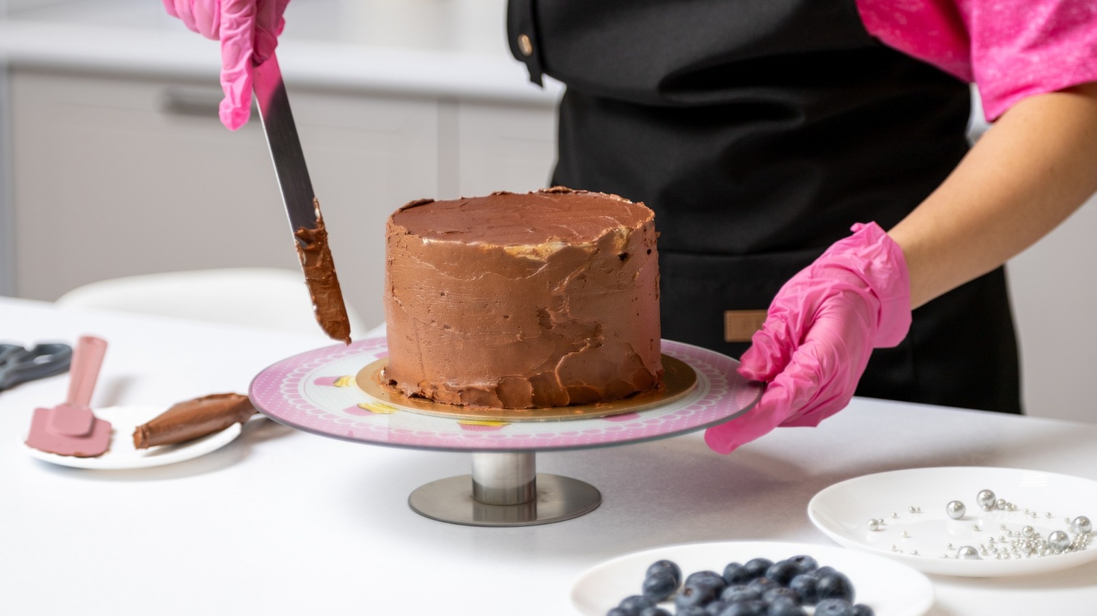 Use Little Debbie Snacks As The Foundation Of A Simple No-Bake Cake