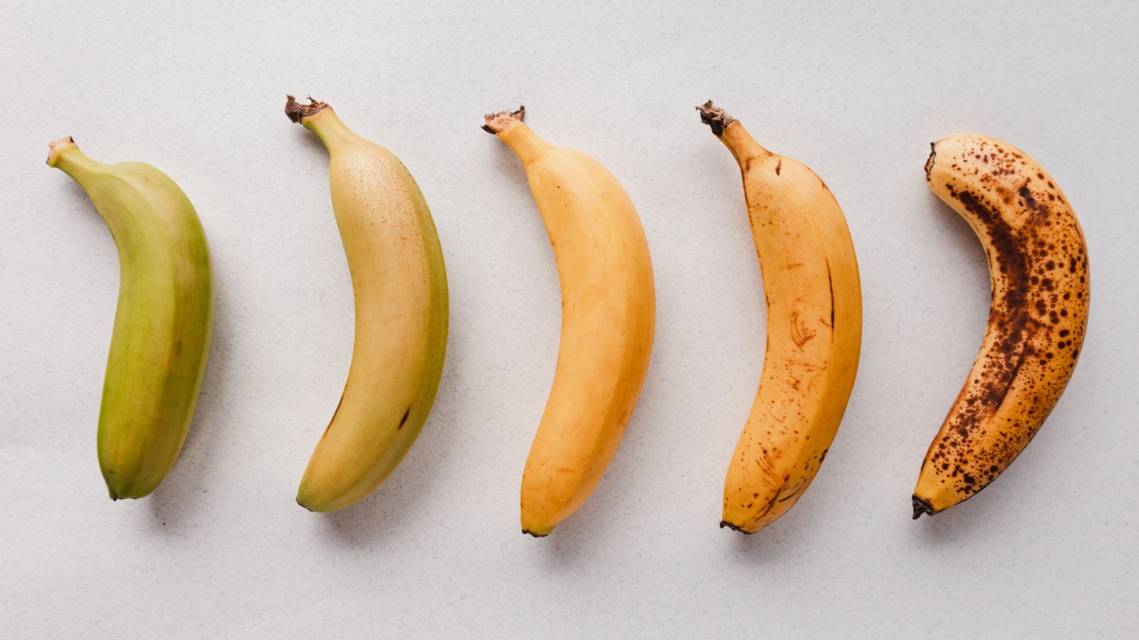 What A Banana's Color Can Tell You About How Nutritious It Is