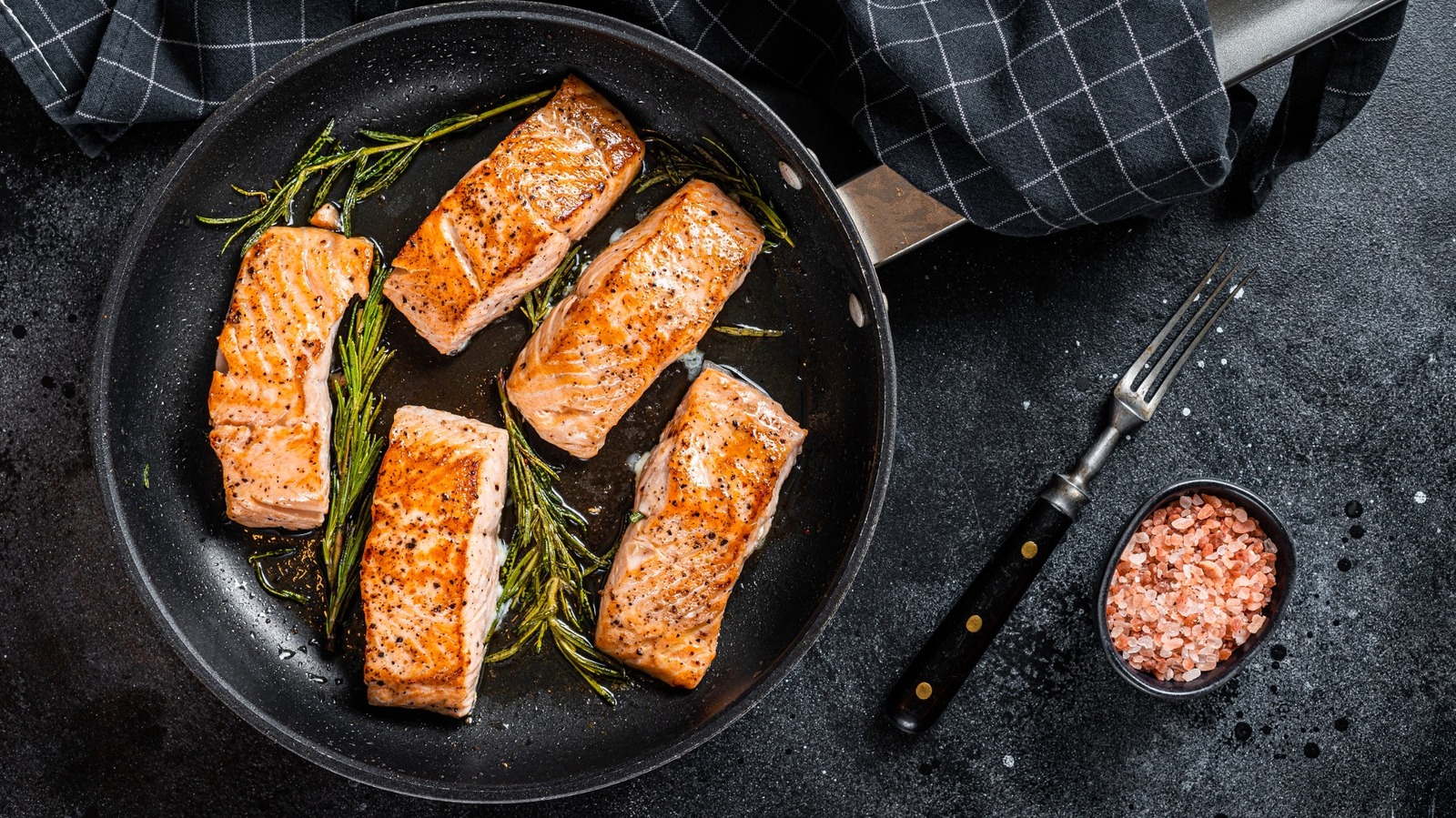 Your Eyes Can Help You Tell If You've Overcooked Salmon